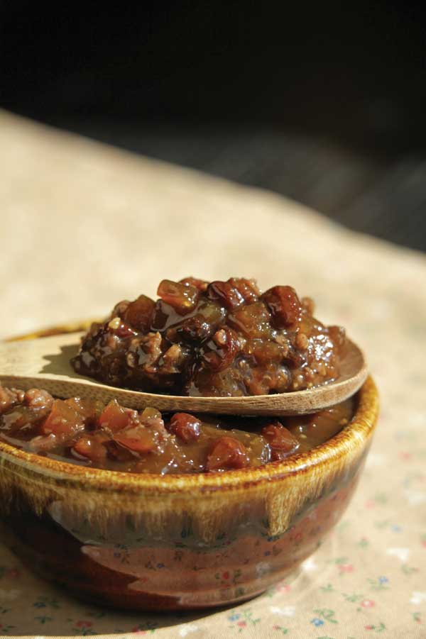 What Is Mincemeat? Plus Barbecue Sauce Recipes and More - Grit